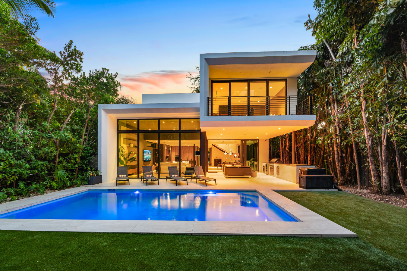 Luxury Miami Villa Rentals & Vacation Homes